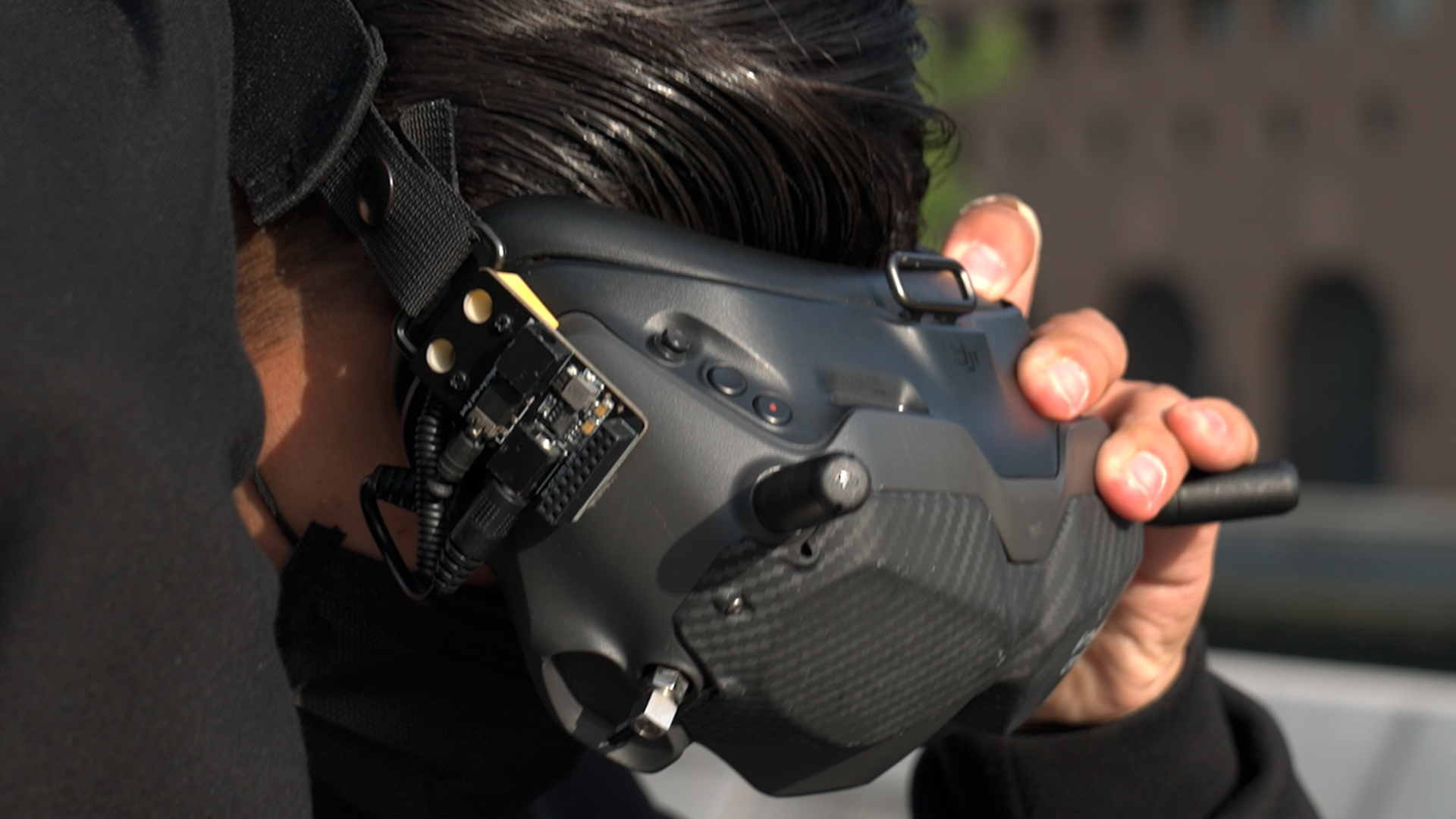 CINE LIFTER | 株式会社ドックス｜ドローンによる番組ロケやPVの空撮｜東京｜大阪｜福岡｜名古屋